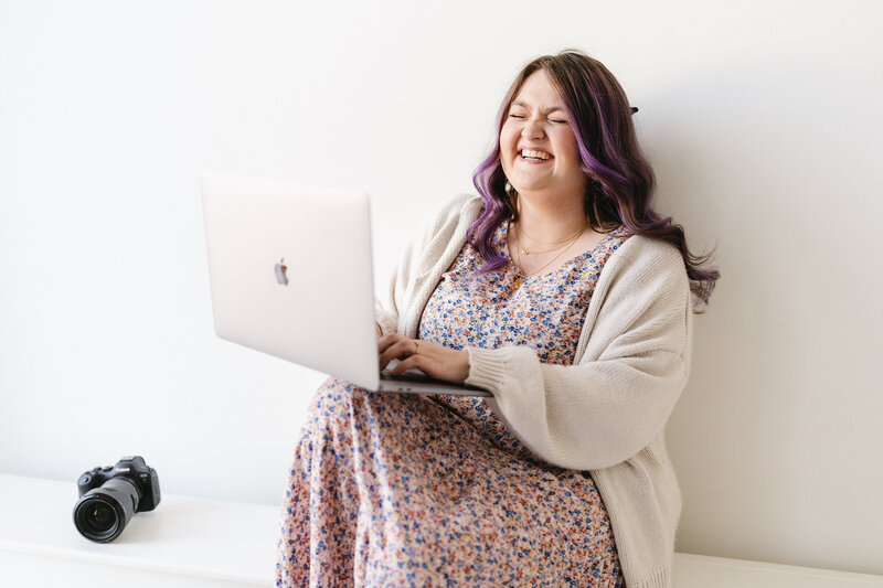 Ashley B. Portraits; Oregon Wedding and Life Photographer