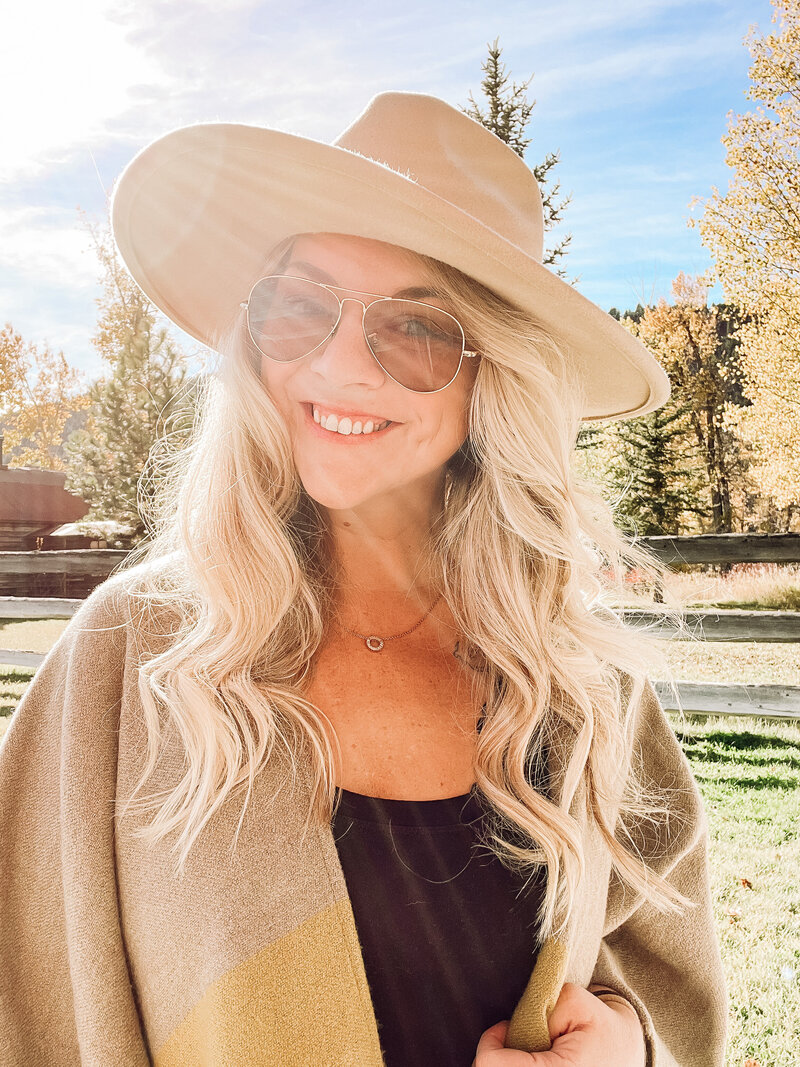 About | Marcie Muensterman