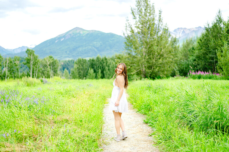 Alaska Senior, Couples and Family Photographer