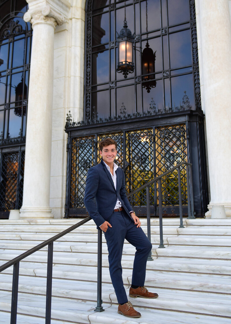 Kelly Doneth - Senior Portrait Photographer