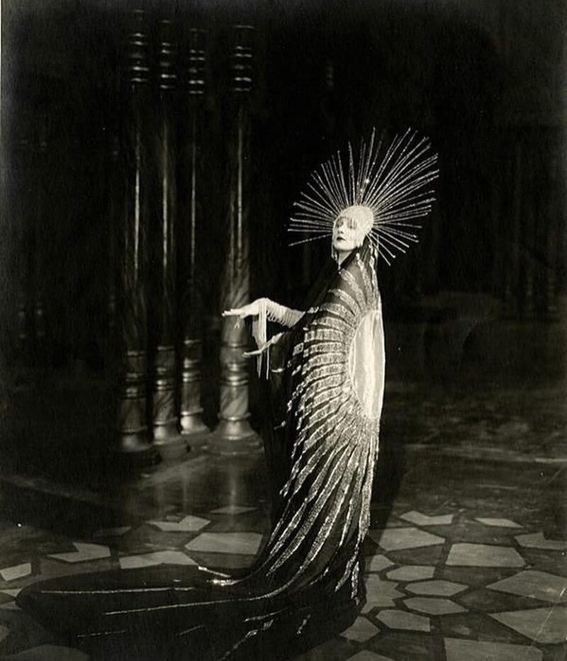 Embodied Feminine Leadership | Fiona McCoss