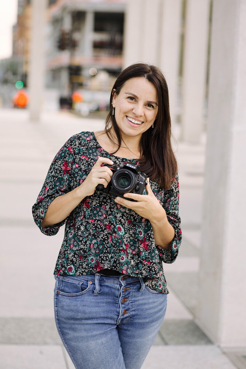 Education for Creatives and Wedding Pros | Laura Alpizar | Educator