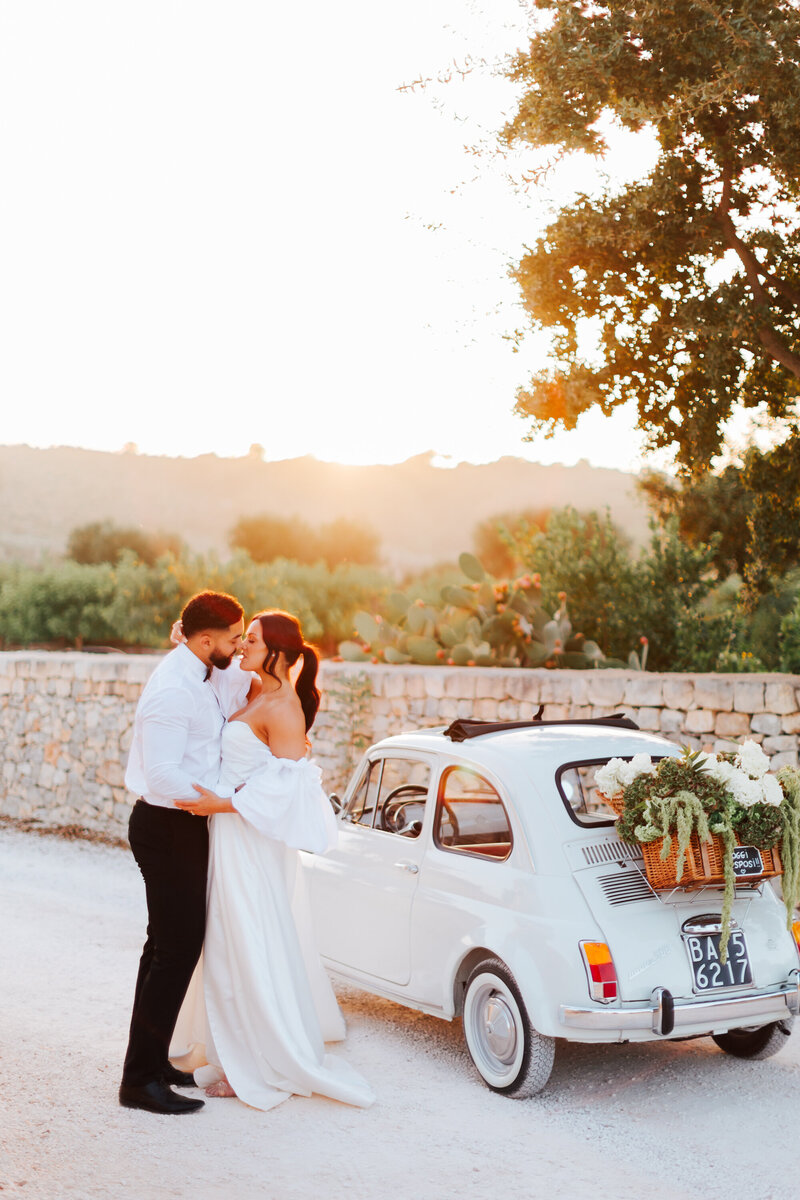 Nikki Watkins Photo and FIlm - Light, Modern and Romantic Wedding ...