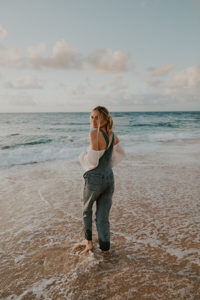 Taylor Dewey Hawaii Photo and Video- About