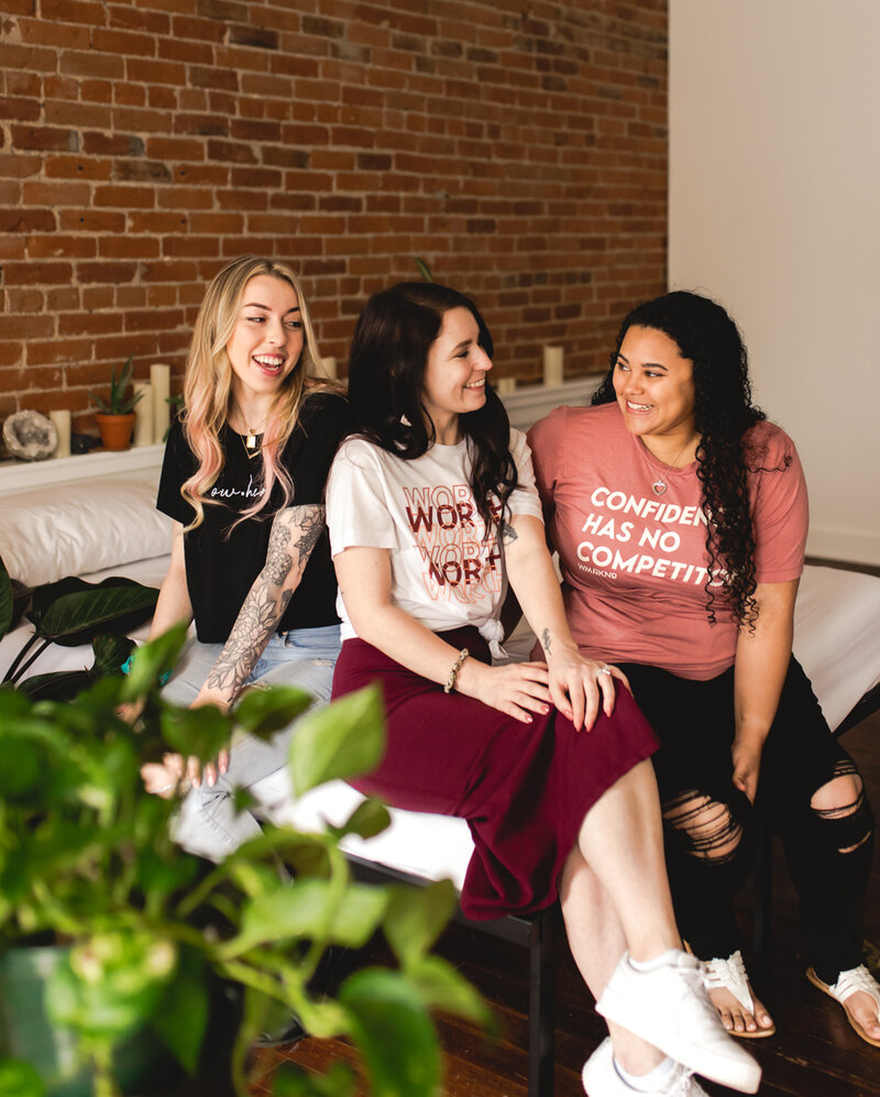 About WMNKND Boudoir Photographer located in Leavenworth KS