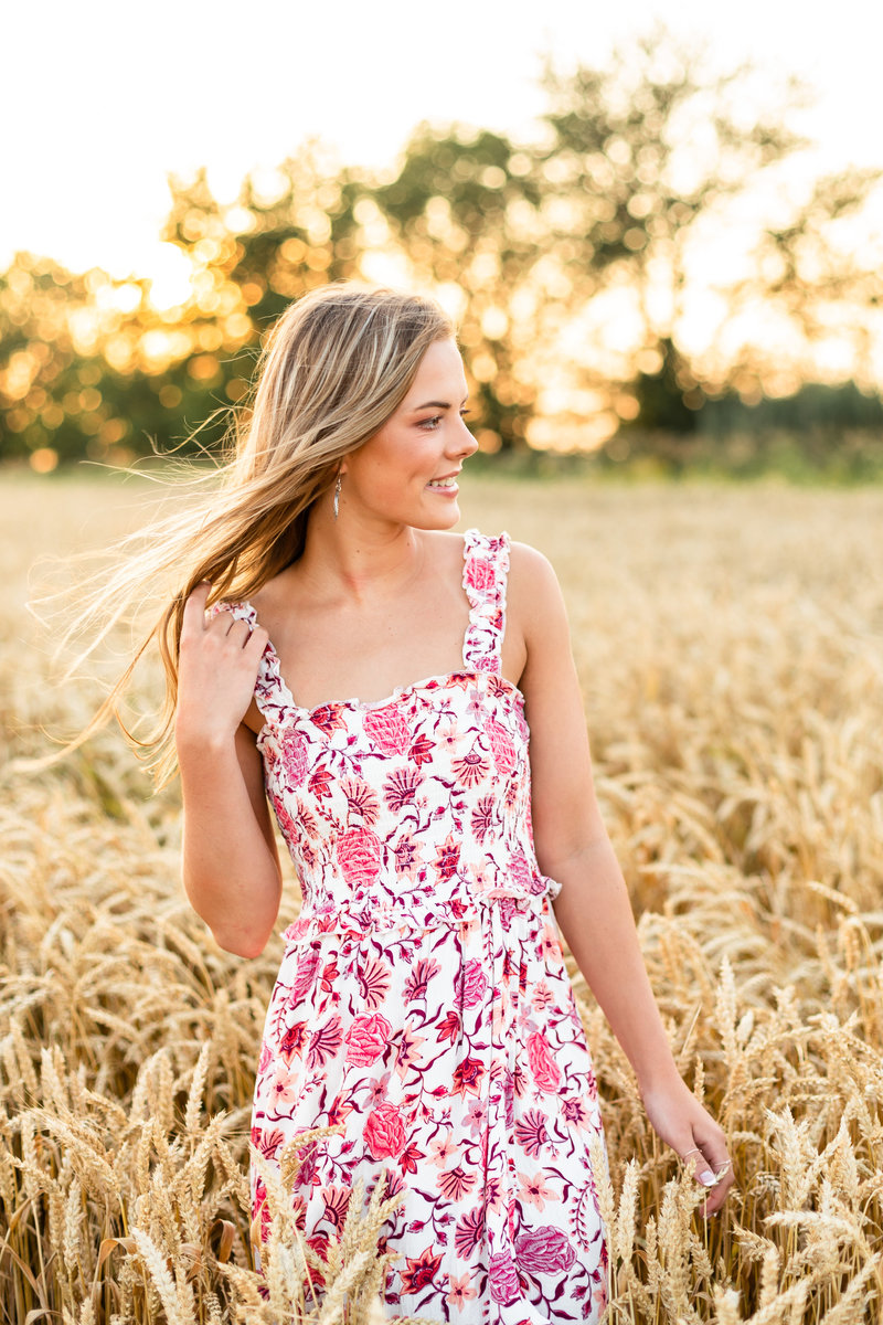 Bourbonnais Senior Photographer-Elle Taylor Photography