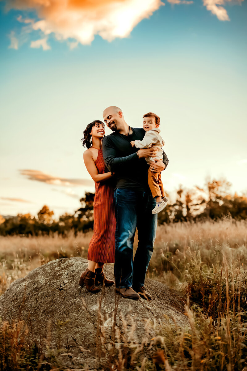 New Hampshire Family Photographer & Maternity Photographer