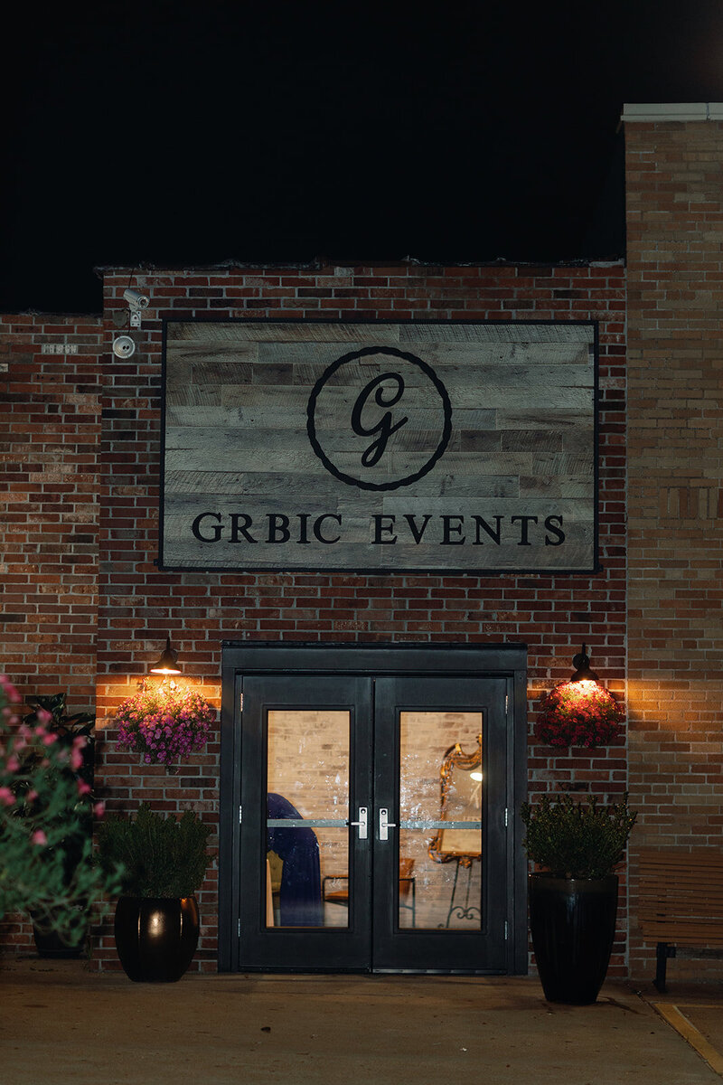 Indoor Wedding Venues St. Louis | The Luxe Room | Grbic Events