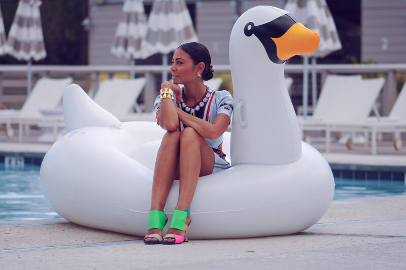 Andrea Serrano fashion stylist blogger