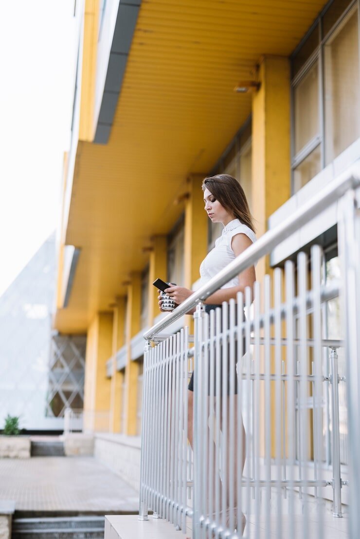 5 Railing Designs To Complement Boca Raton's Modern Architecture