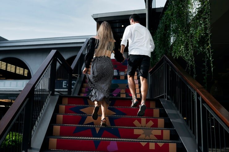 Does Your Outdoor Stairway Meet Florida's Railing Code?