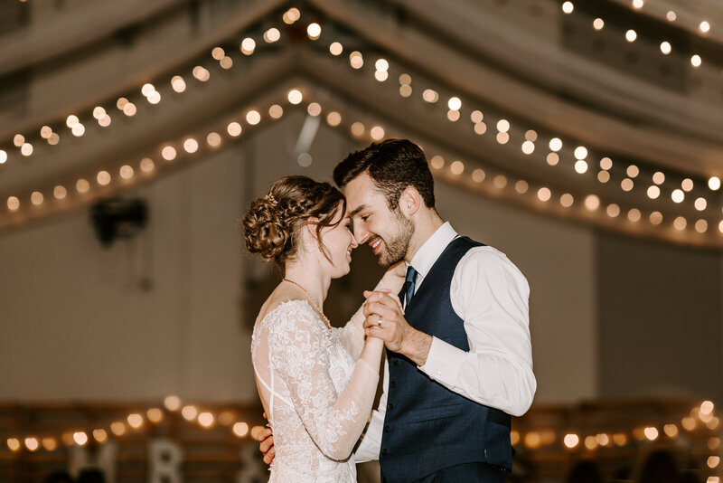 Minnesota Wedding Photographer | Morgan Elizabeth Photography
