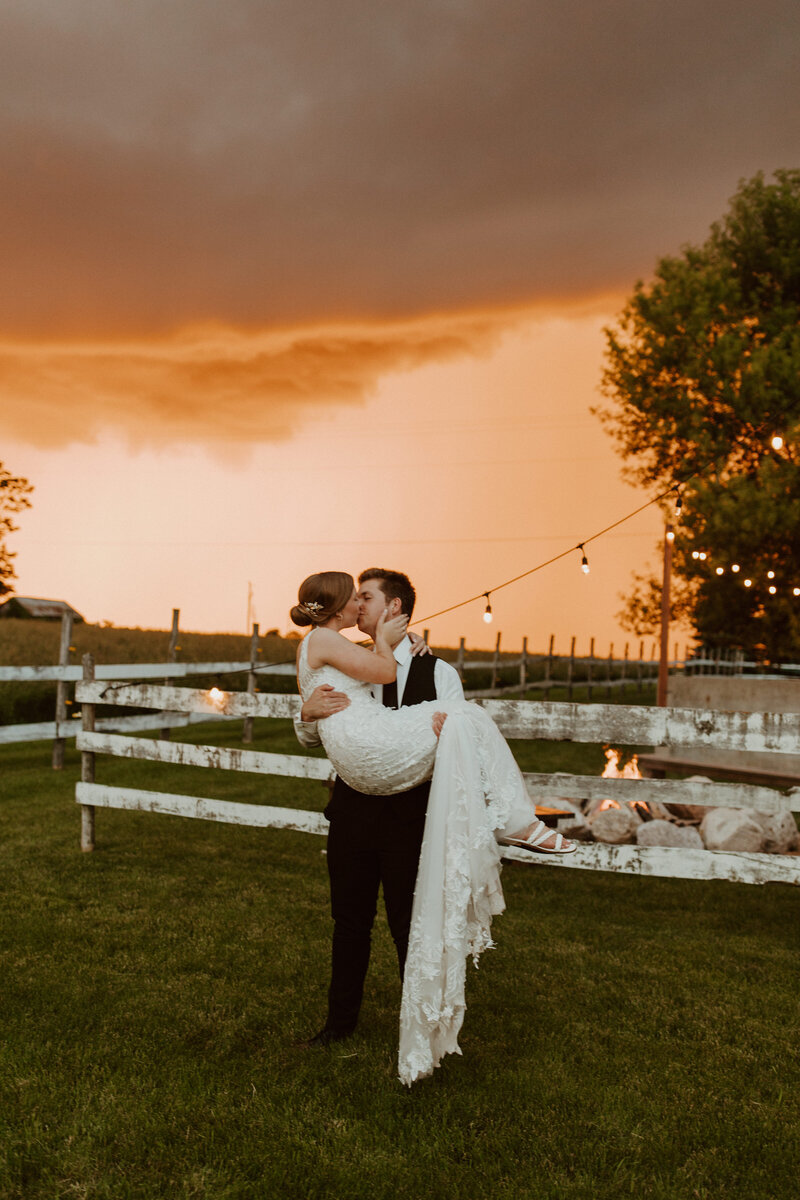 Fond du Lac, WI Wedding Photographer | Hailey Stark Photography