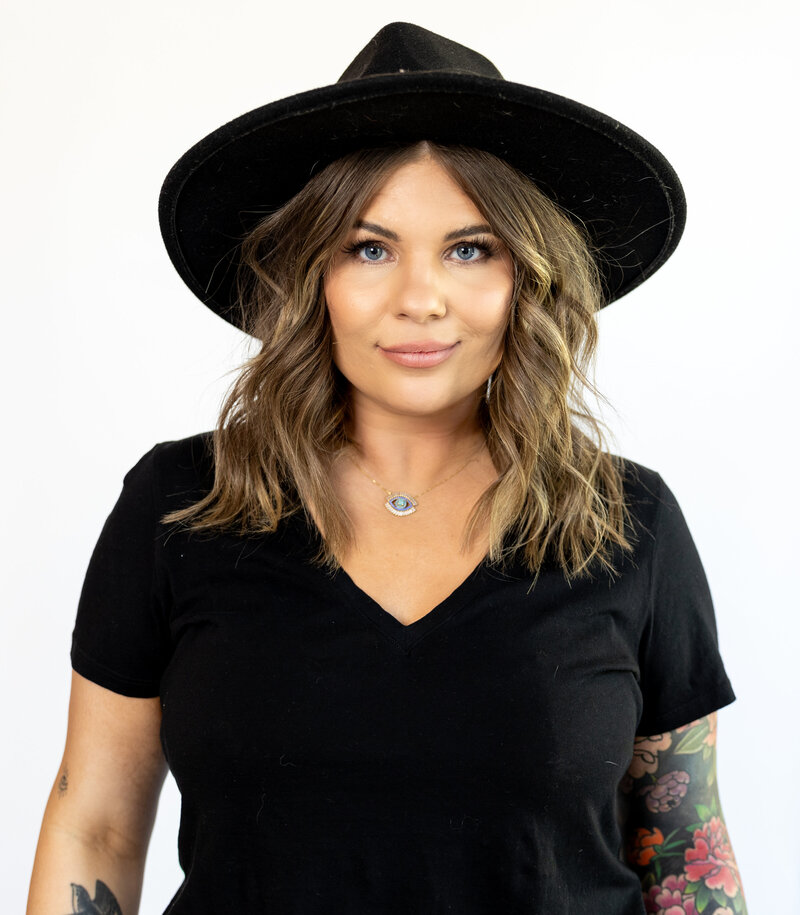 Allie Casazza: A lifestyle and business coach for moms.